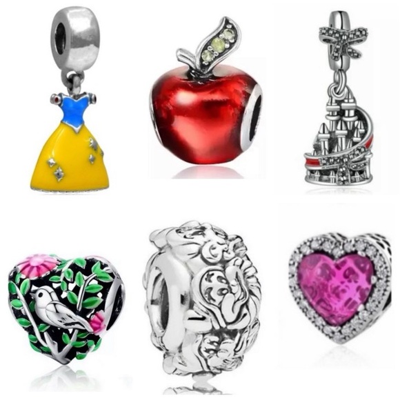 Snow White | Jewelry | 6 Charms Disney Snow White Collection Charm ...